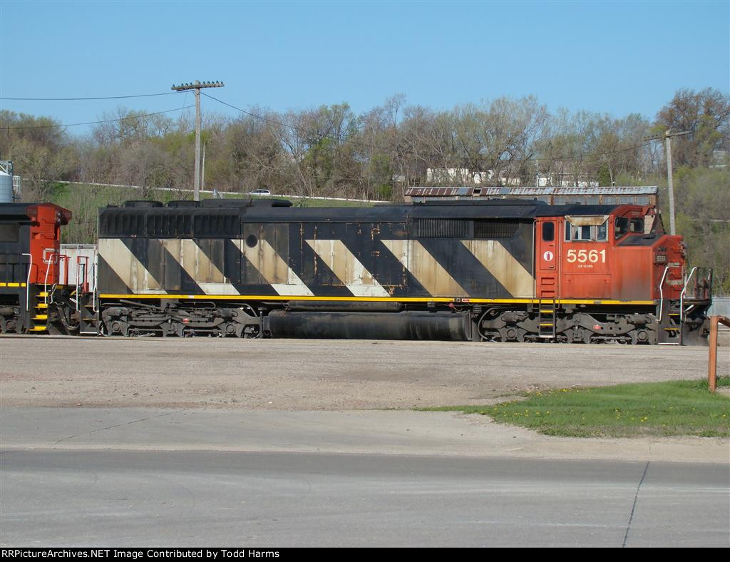 CN 5561